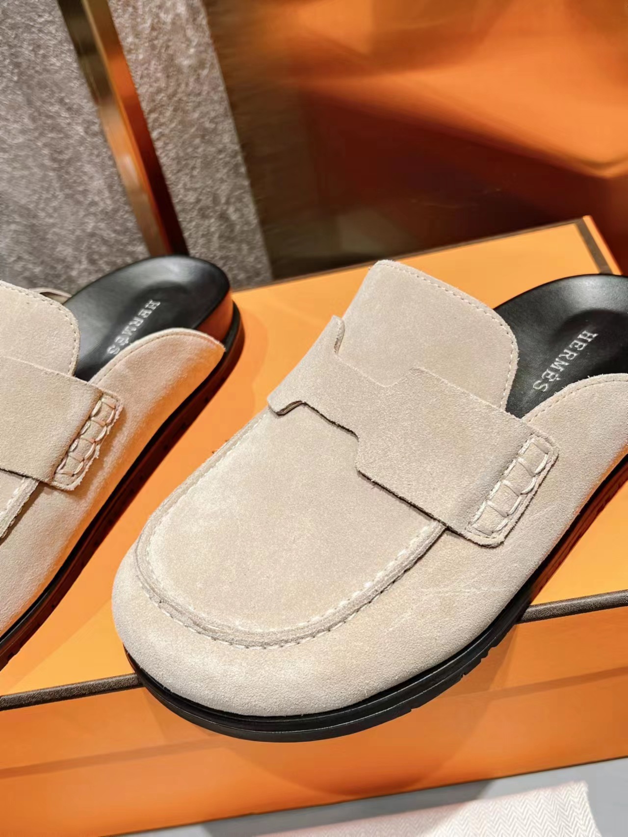 Hermes Go Mule Beige For Women - DAAXIO.US