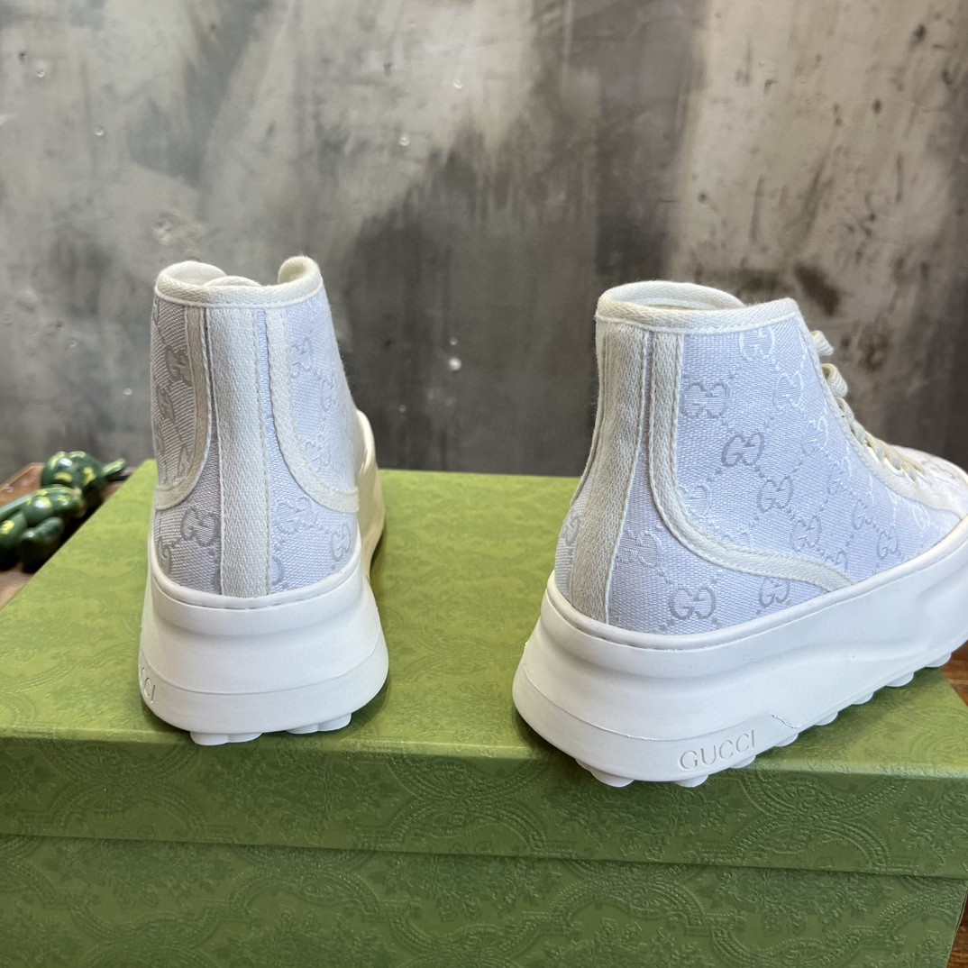 Gucci Chunky Sneaker Light Blue For Women - Daaxio