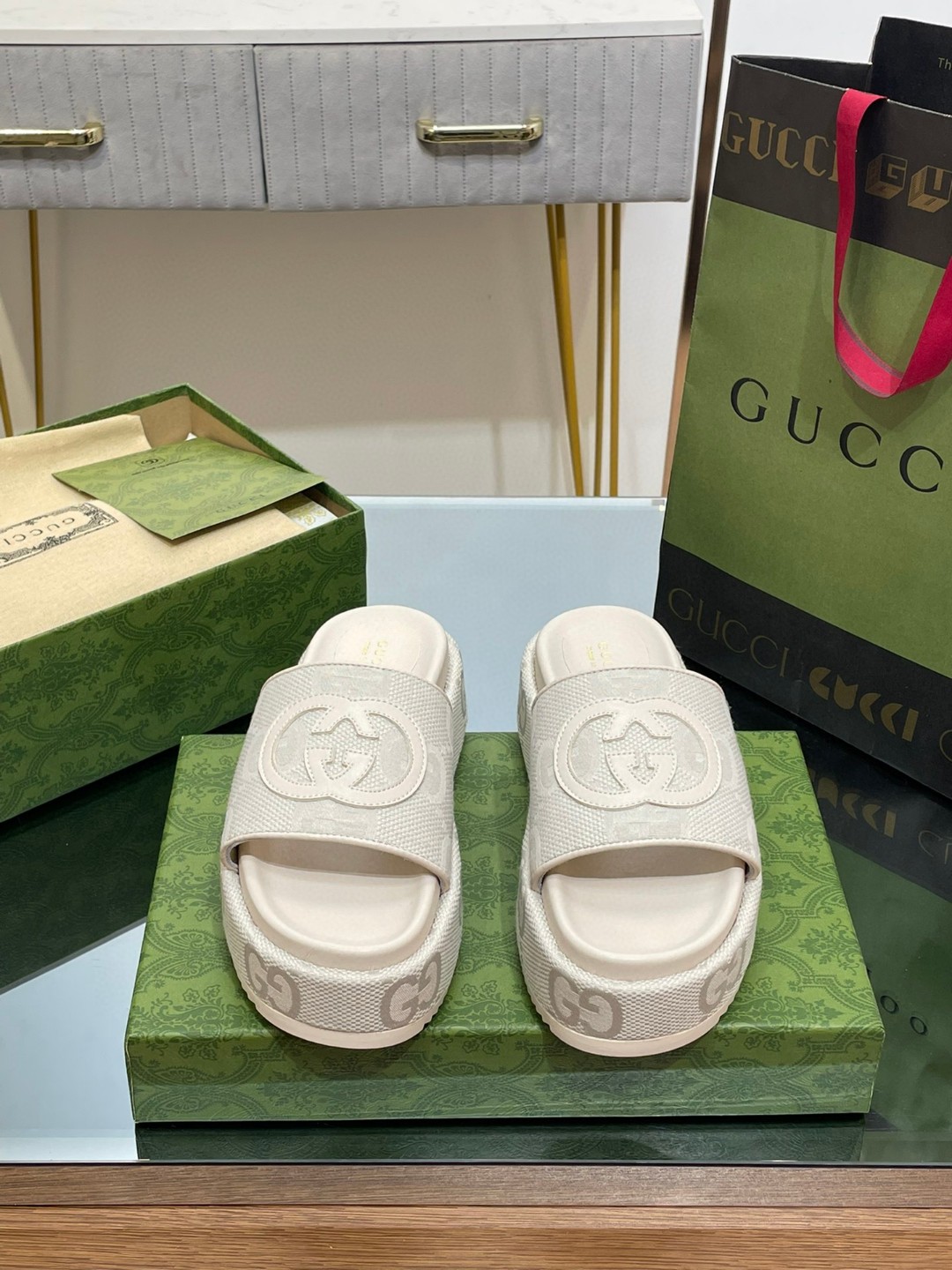 Gucci Platform Slide Sandal White For Women ‎ - DAAXIO.US