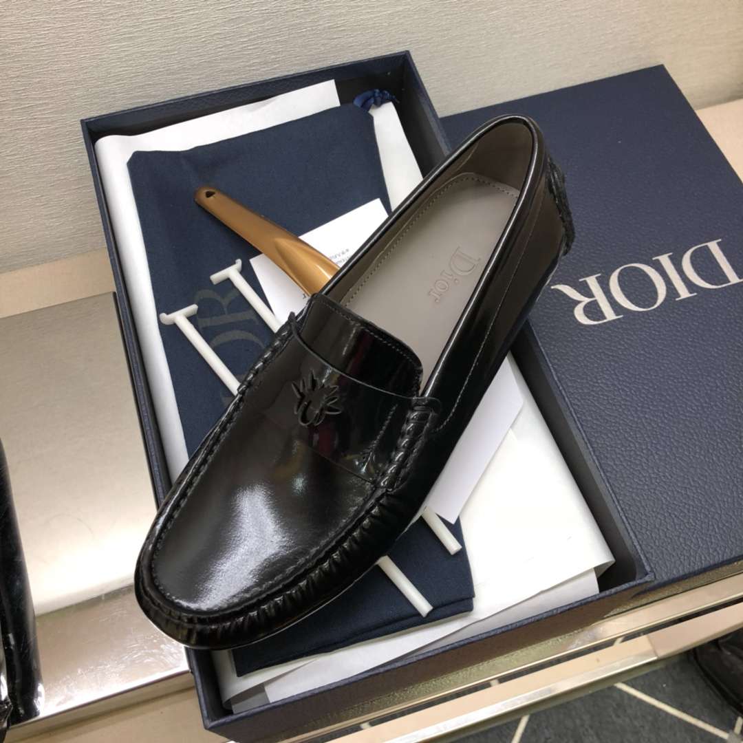 Dior Homme Bee Loafer Black Patent For Men - DAAXIO.US