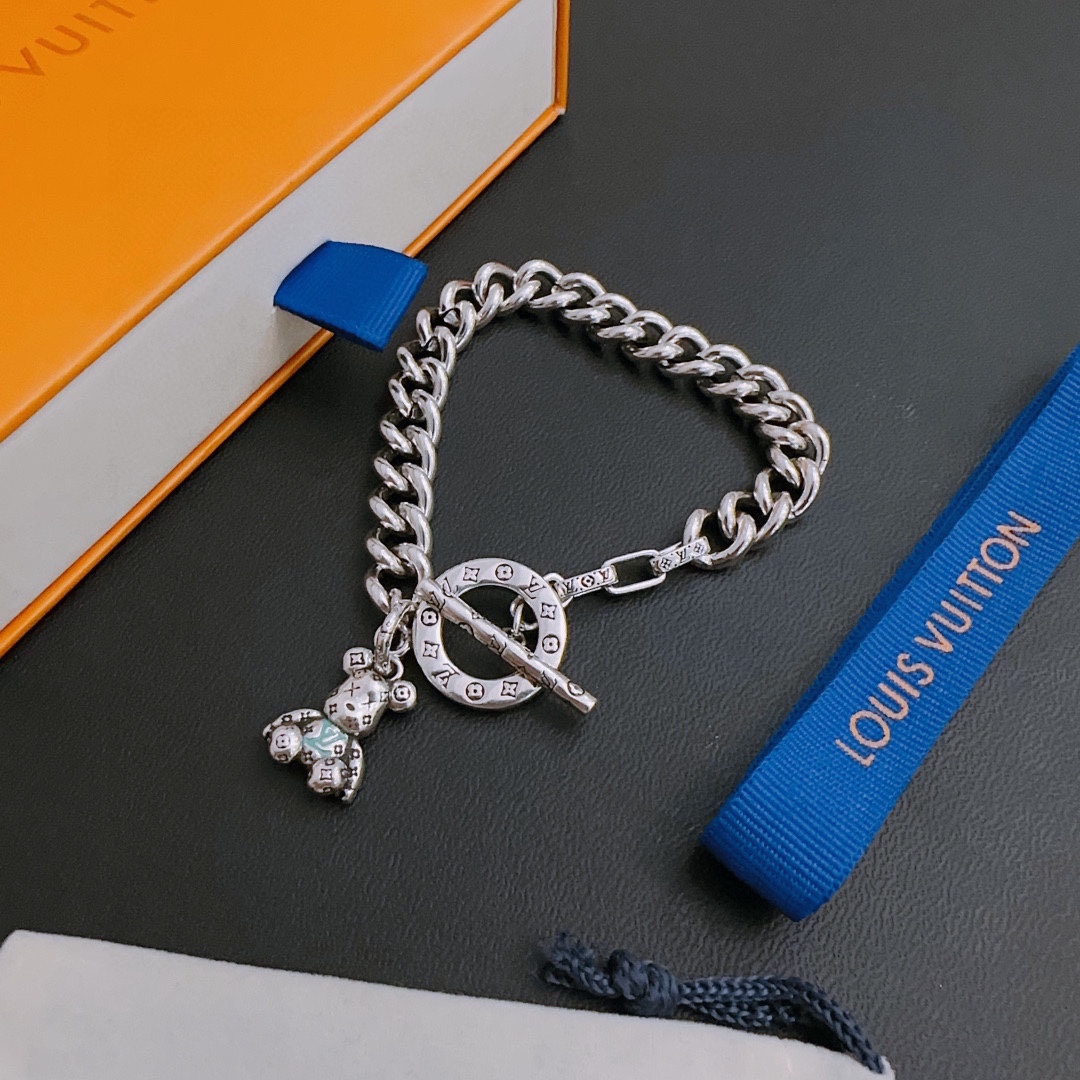 Louis Vuitton Bear Bracelet Silver For Women - DAAXIO.US