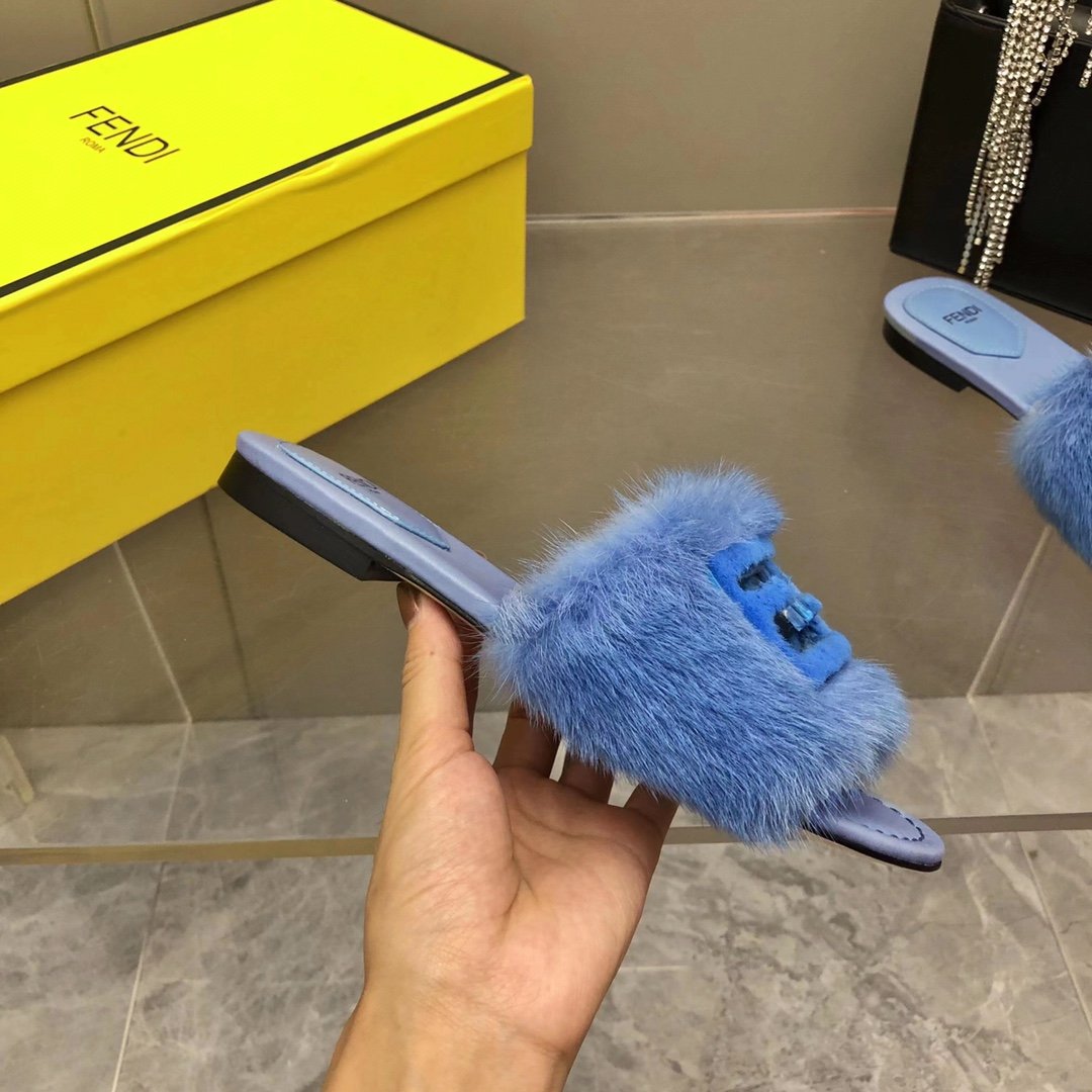 Fendi Signature Blue Mink Slides For Women - DAAXIO.US