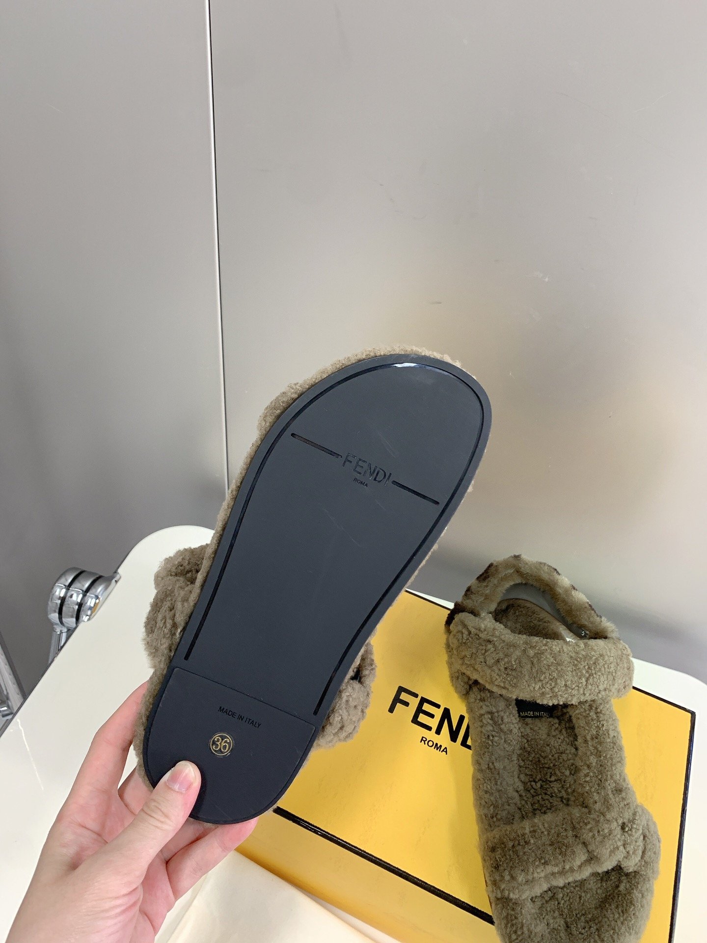 Fendi First Shearling Sandal Green For Women - DAAXIO.US