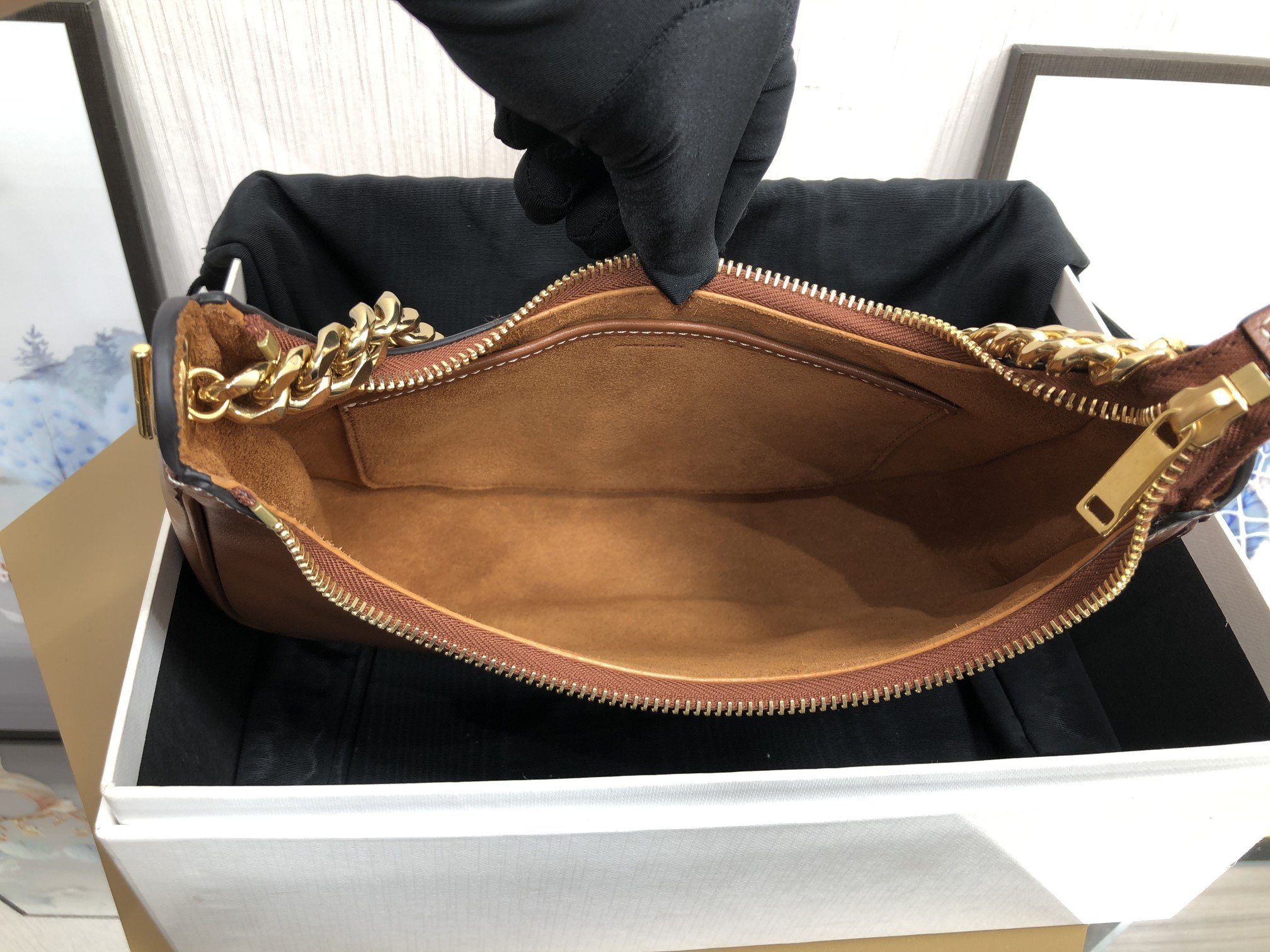 Celine Medium Ava Chain Brown For Women 10in/25cm 199583DGQ.04LU ...